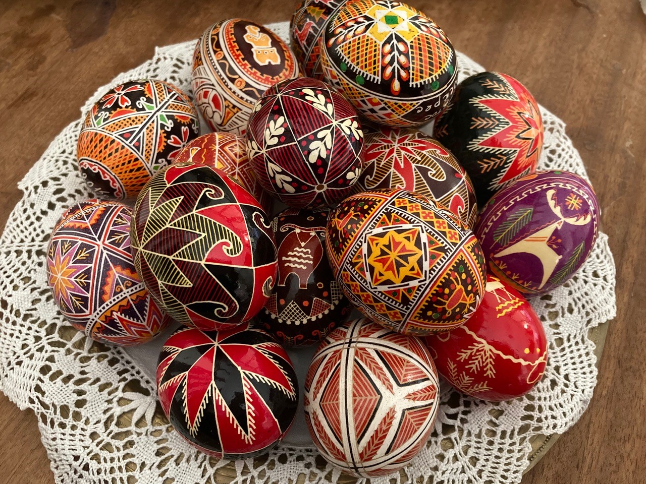 Symbols of Hope – Event in Support of Ukrainian Refugees by Mary ...